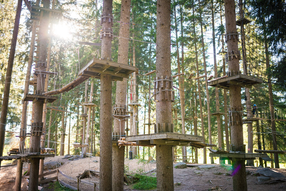 Rasen & Umgebung: Spielplatz, Park & Kinderwelt Olang | Adler